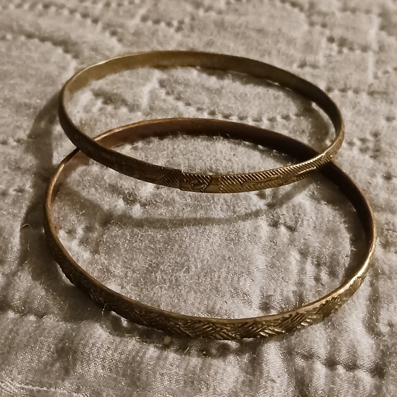 Vintage | Jewelry | Vintage Set Of 2 Bangle Bracelets | Poshmark